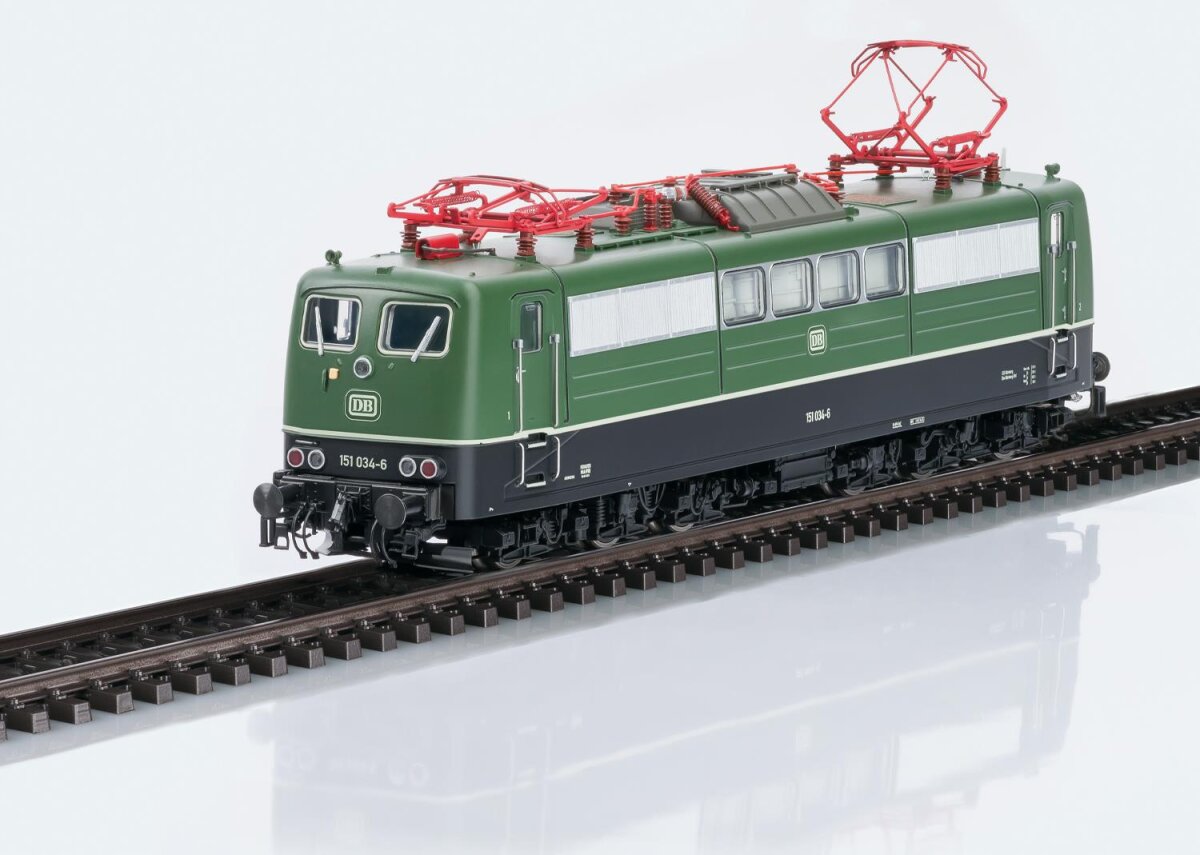 Märklin 39132 - E-Lok BR 151 DB, 426,87